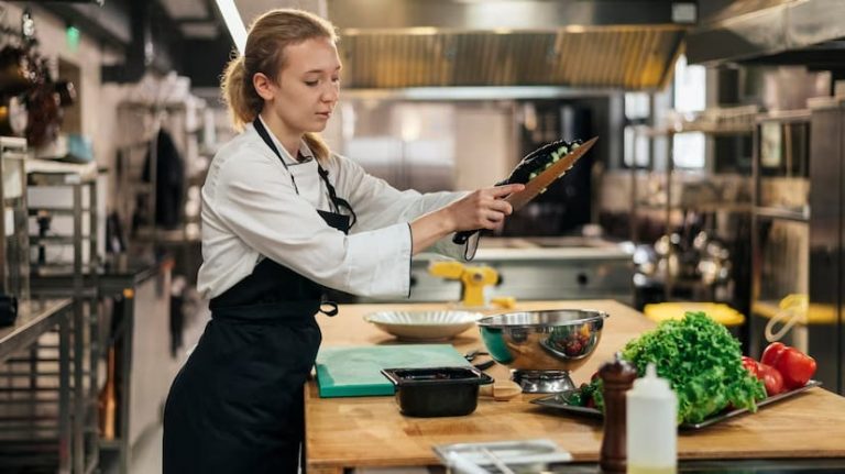 The Impact of AI on the Restaurant Industry